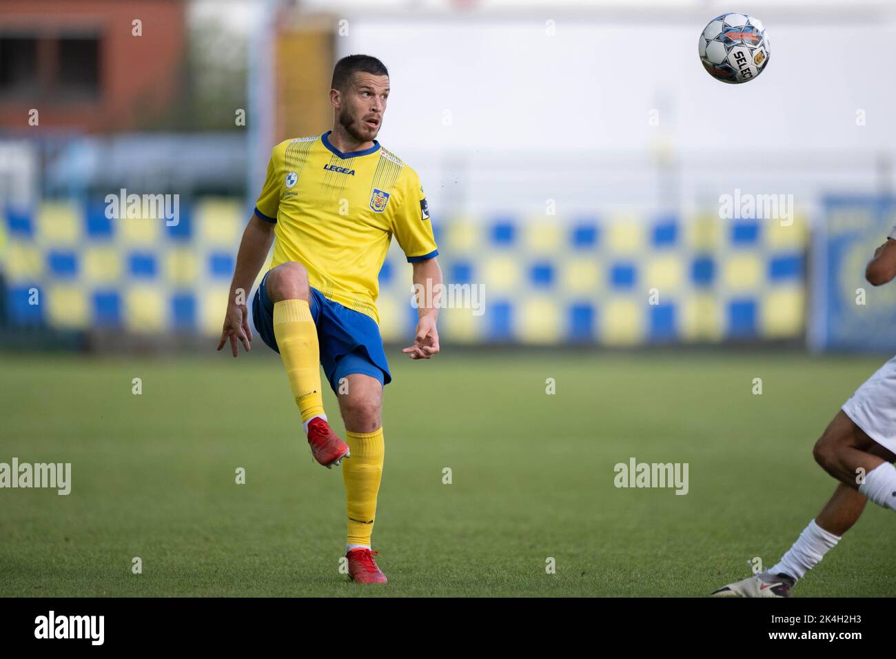 Beveren's Dries Wuytens pictured in action during a soccer match ...