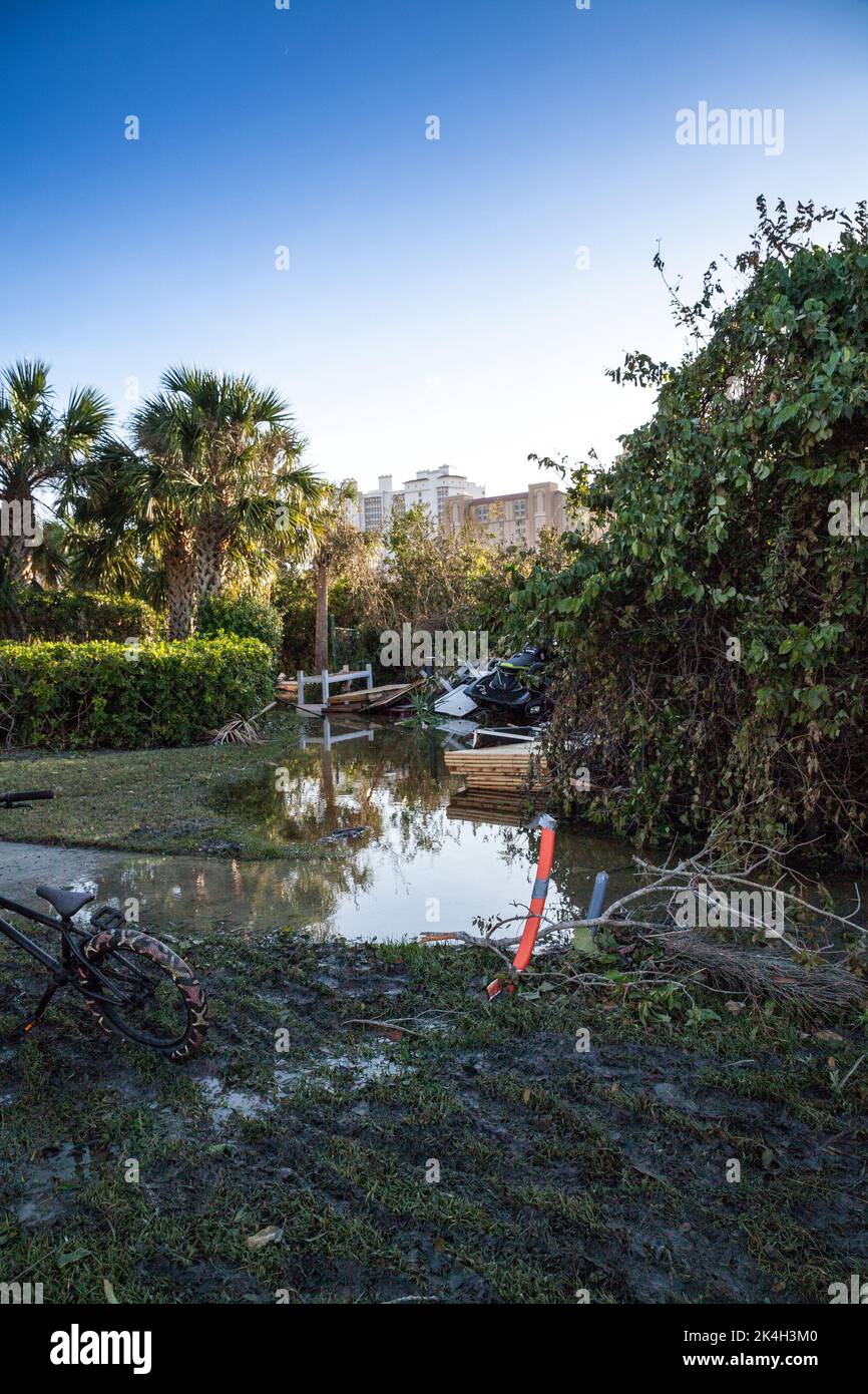 Naples, Florida, USA - September 28, 2022: NEWS – Submerged in ...