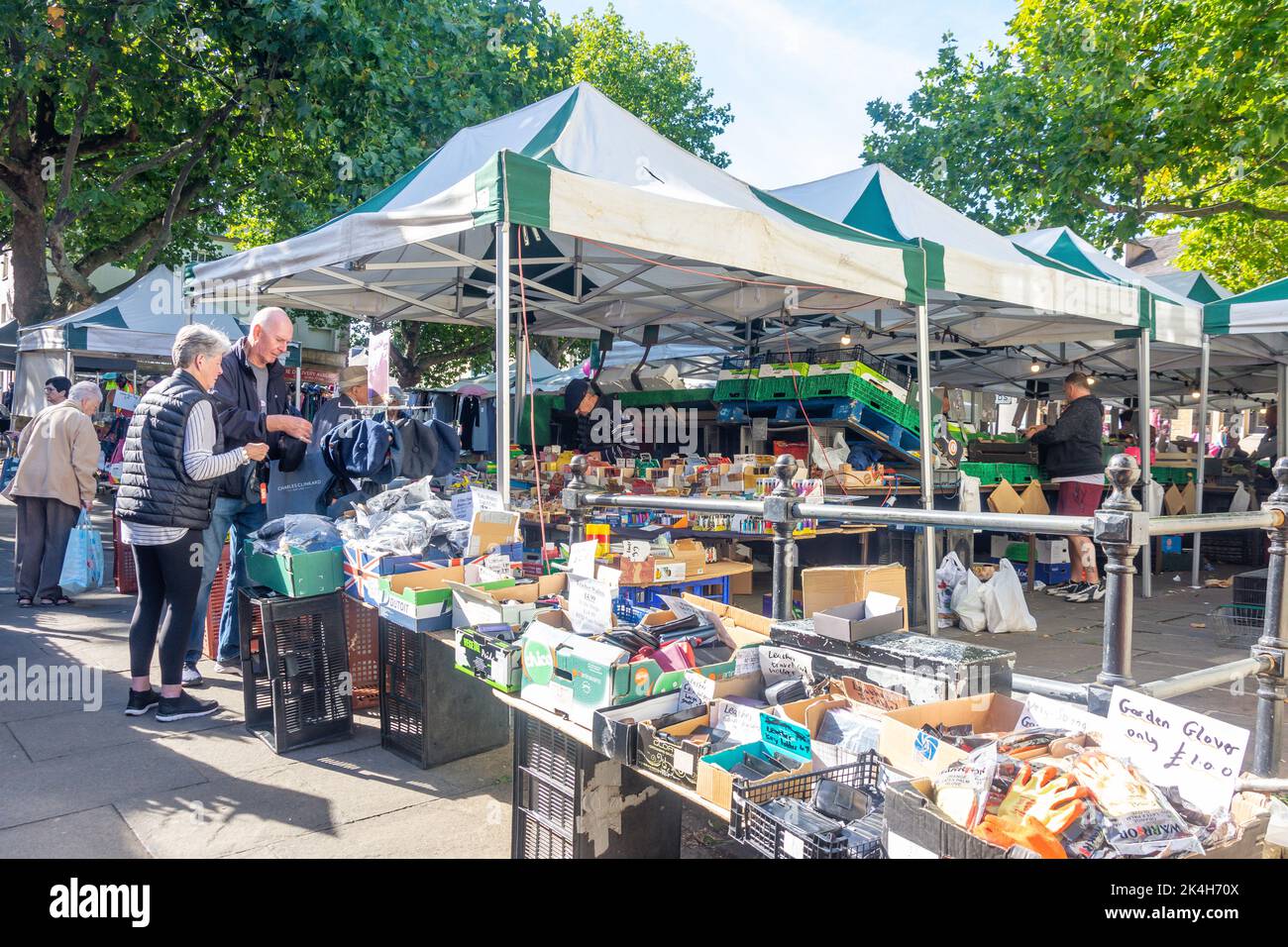Farmers square hi-res stock photography and images - Alamy