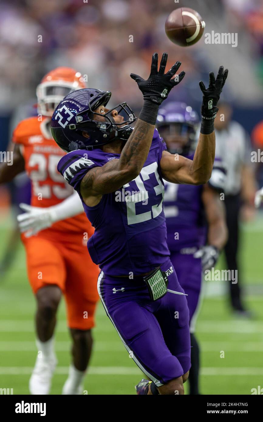 Stephen F. Austin Lumberjacks wide receiver Darryle Simmons (23) makes ...