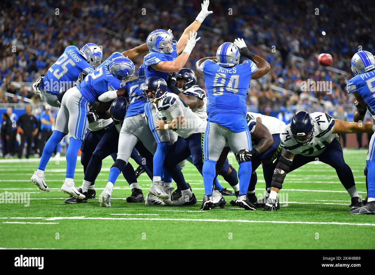 DETROIT, MI - OCTOBER 02: Detroit Lions DE Aidan Hutchinson (97) and ...
