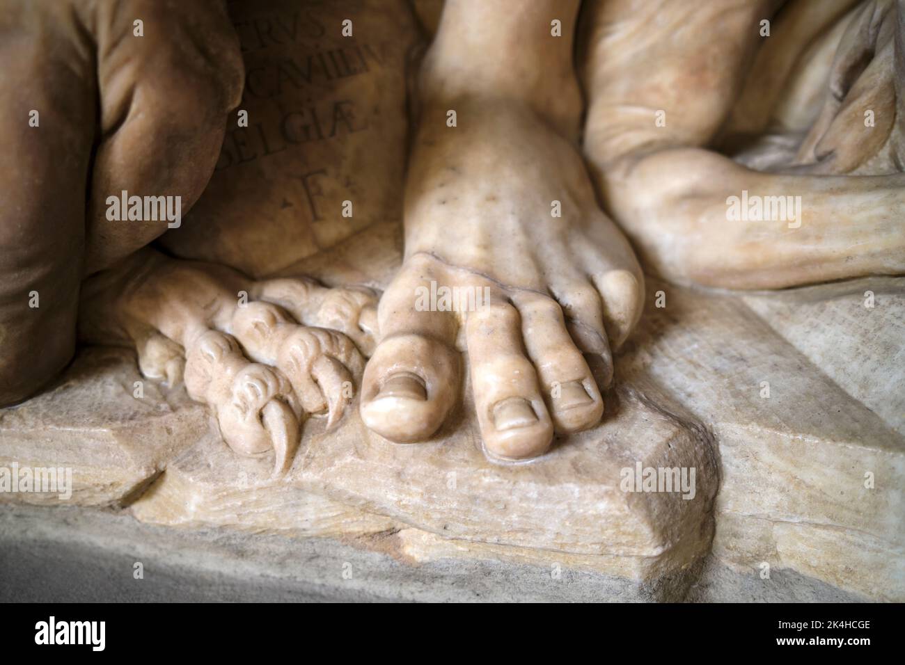 Foot gallery hi-res stock photography and images - Alamy