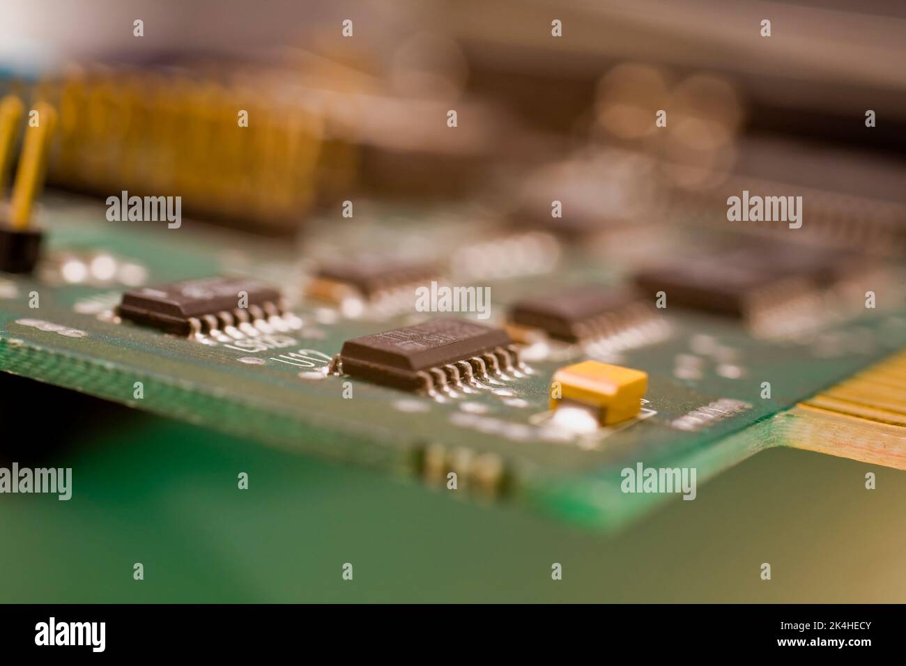 Advanced electronic circuits hi-res stock photography and images - Alamy