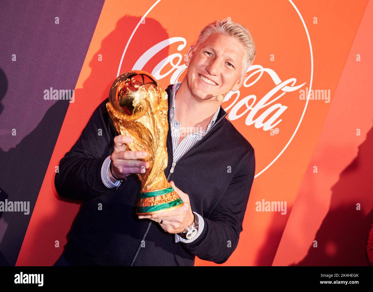 Berlin, Germany. 02nd Oct, 2022. Bastian Schweinsteiger comes to Trophy ...