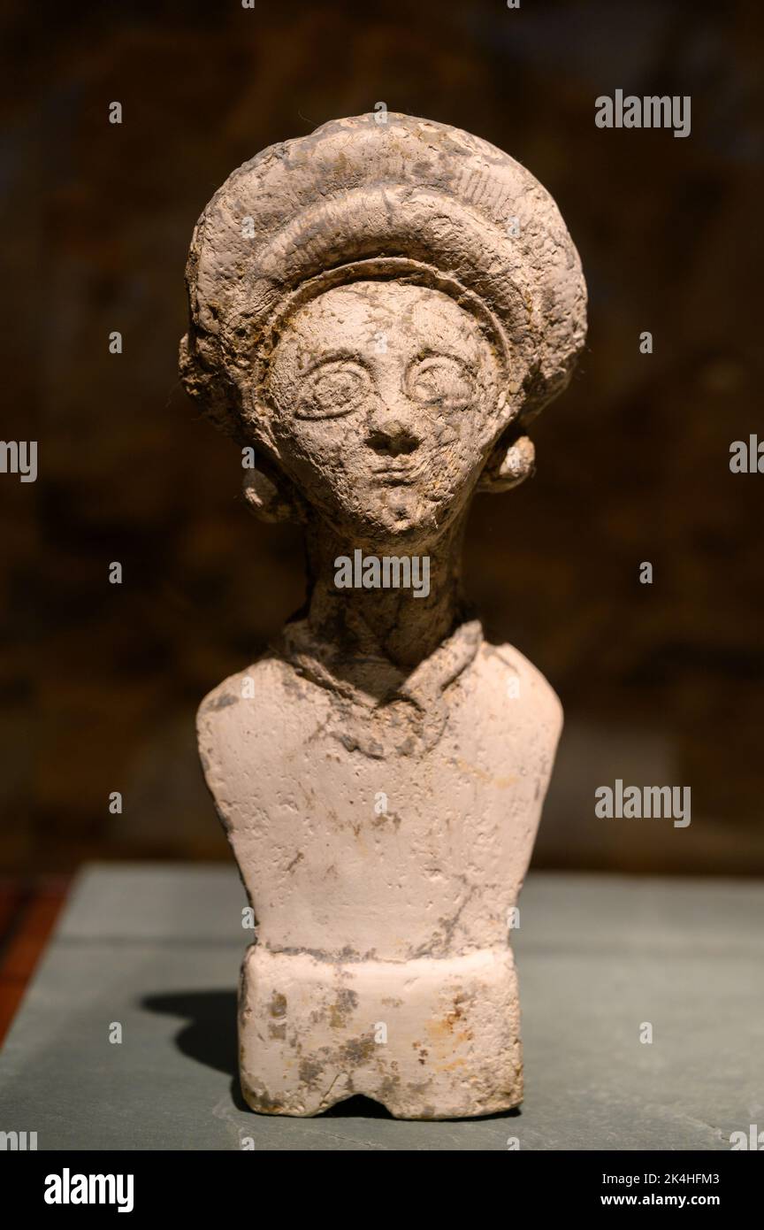 Roman funerary statue hi-res stock photography and images - Alamy