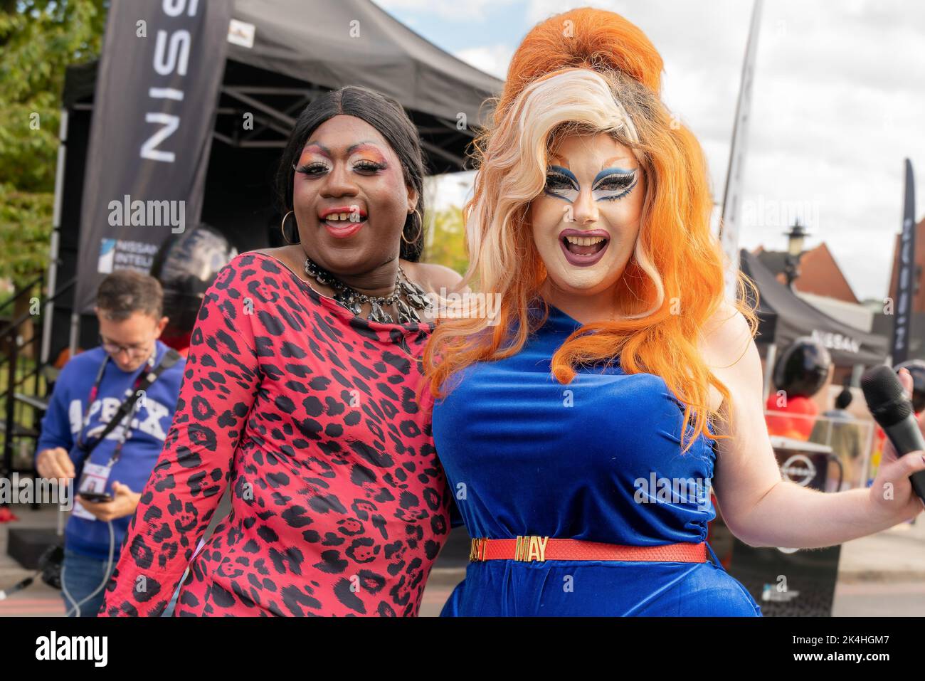London, UK. 02nd Oct, 2022. Drag Queens YShee Black & Just May pose at ...