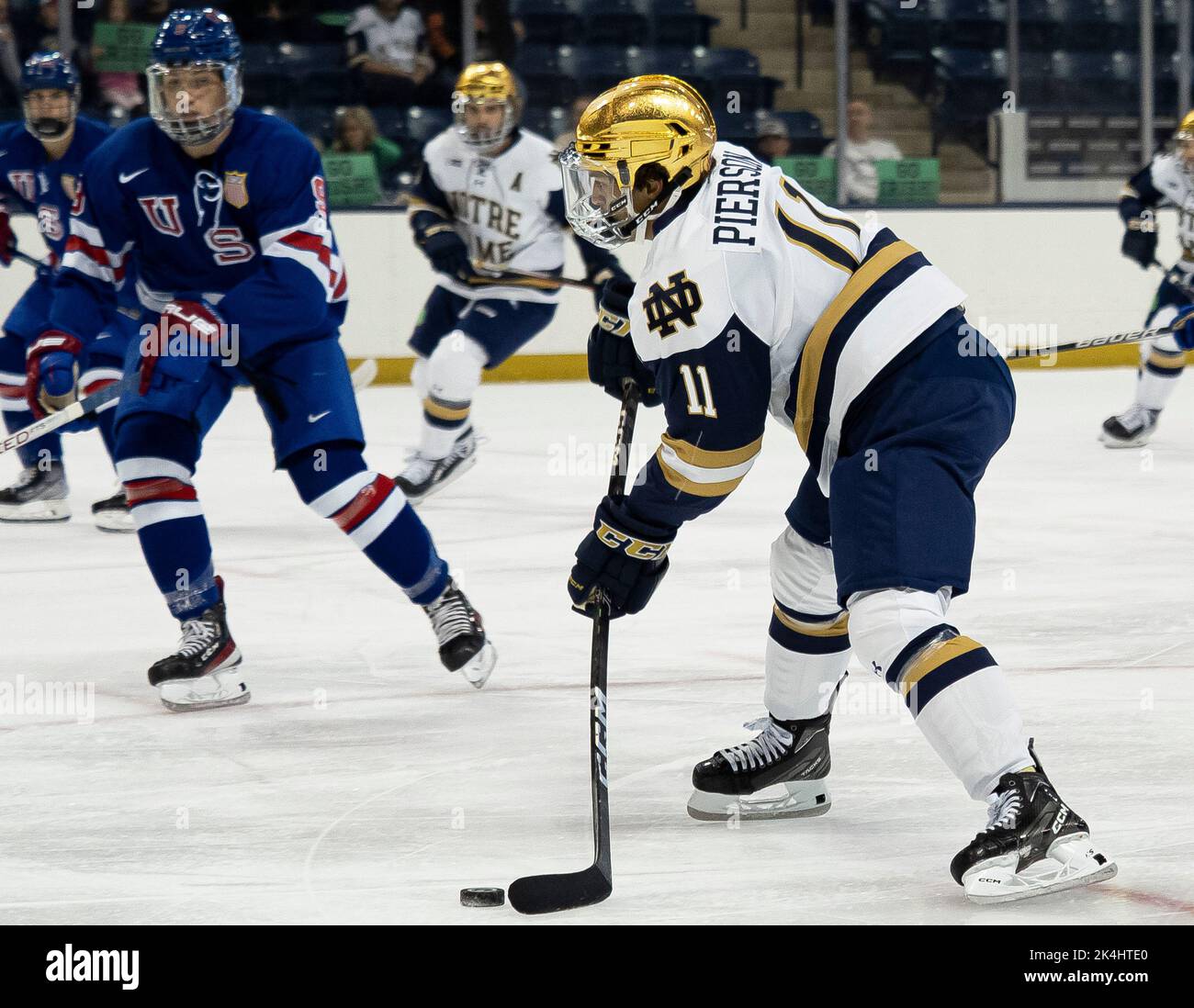 SOUTH BEND, IN - OCTOBER 02: Notre Dame Fighting Irish forward Hunter ...