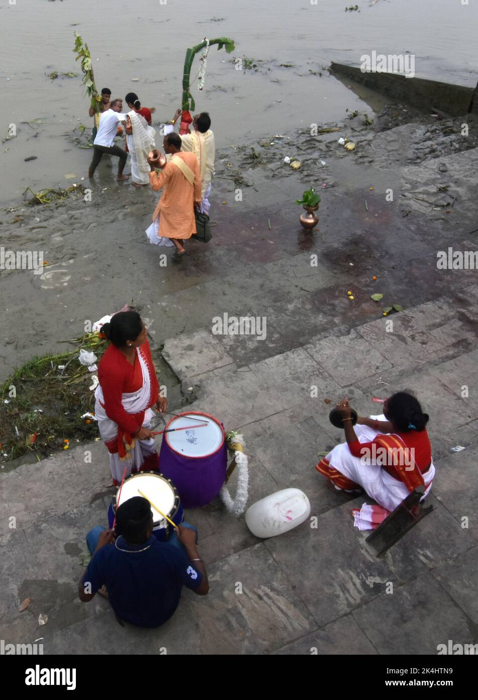 Kolkata, West Bengal, India. 2nd Oct, 2022. People perform 'Nabapatrika ...