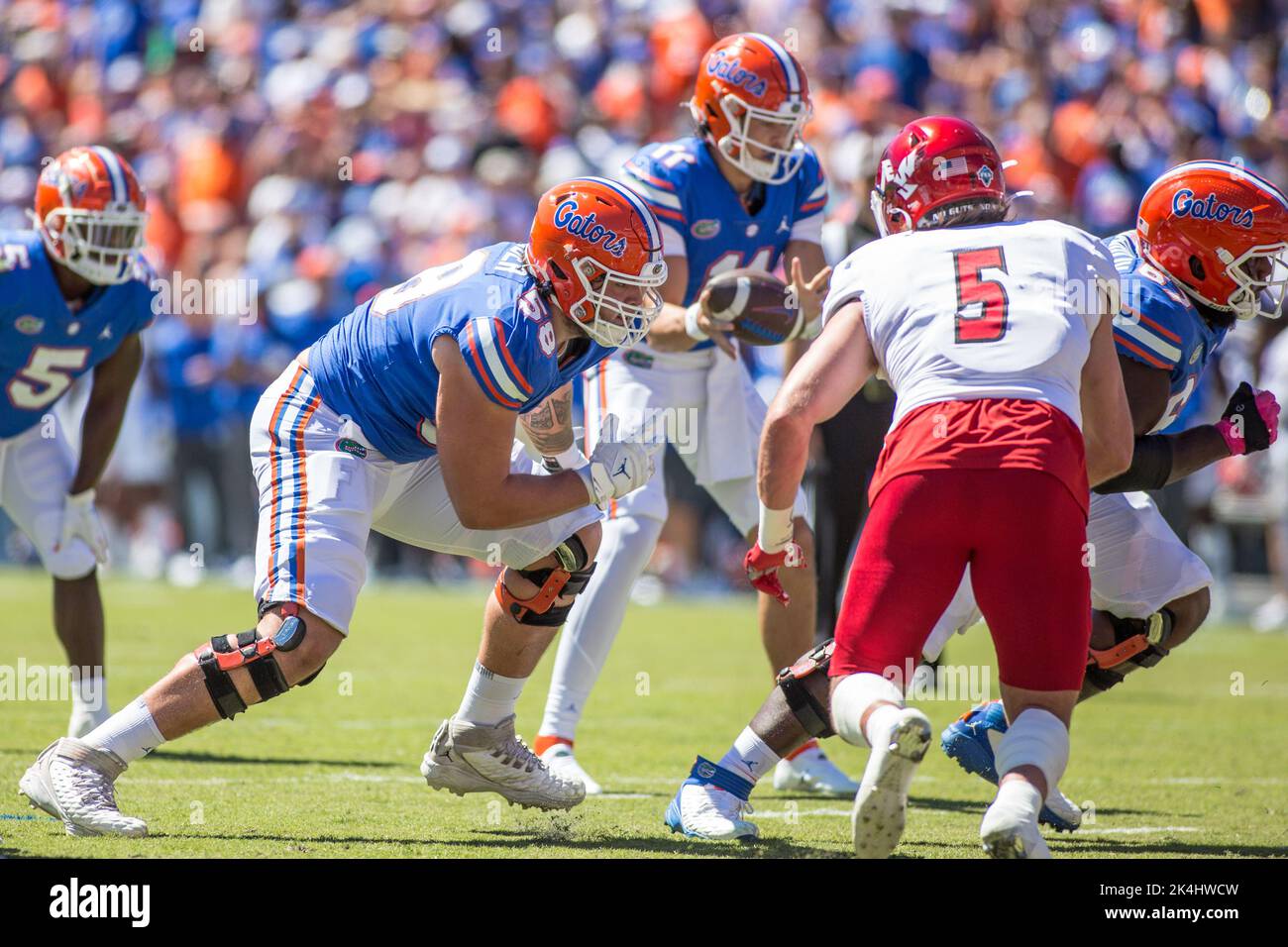 October 2, 2022: Florida Gators offensive lineman Austin Barber (58 ...