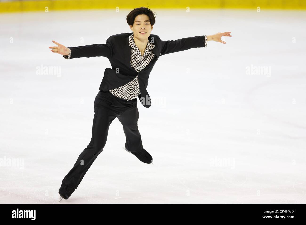 Tokyo, Japan. 30th Sep, 2022. Shingo Nishiyama Figure Skating : Tokyo ...