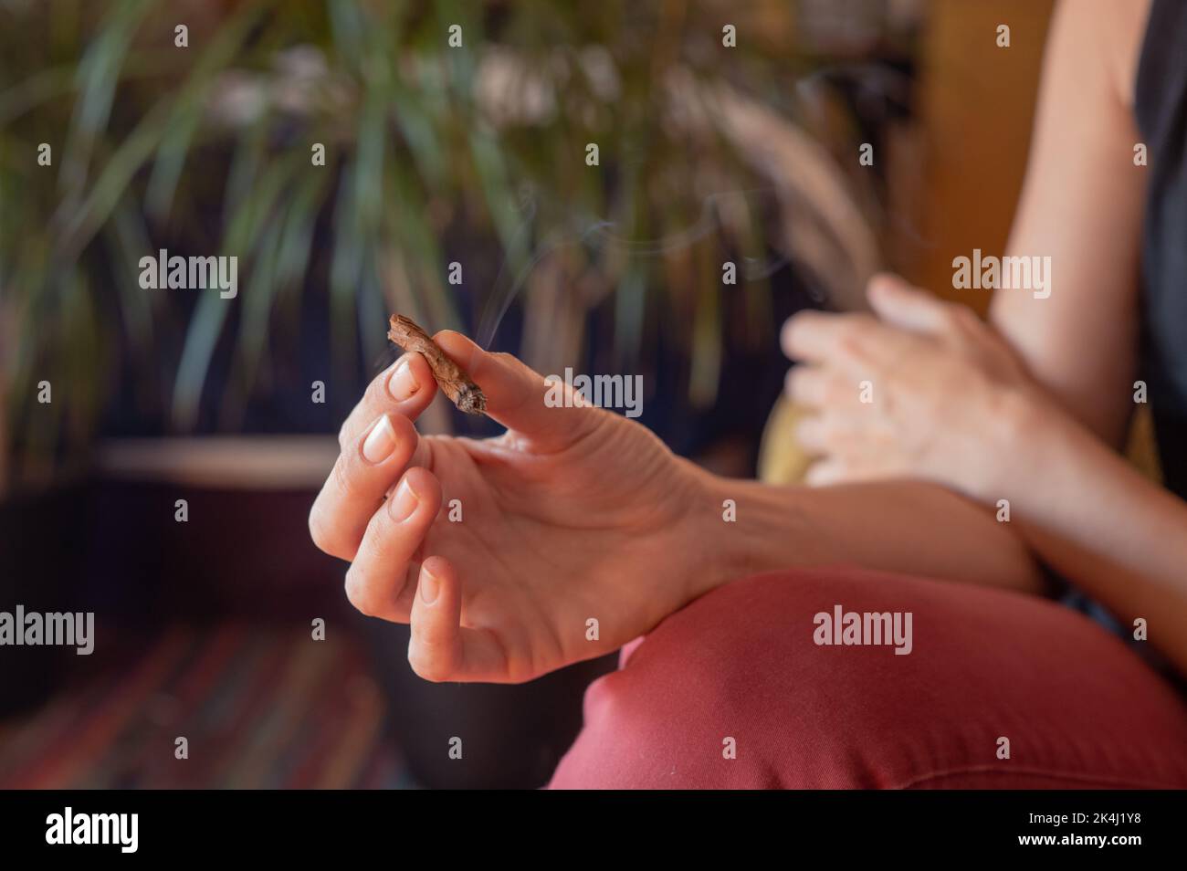 Woman marijuana joint in hi-res stock photography and images - Alamy