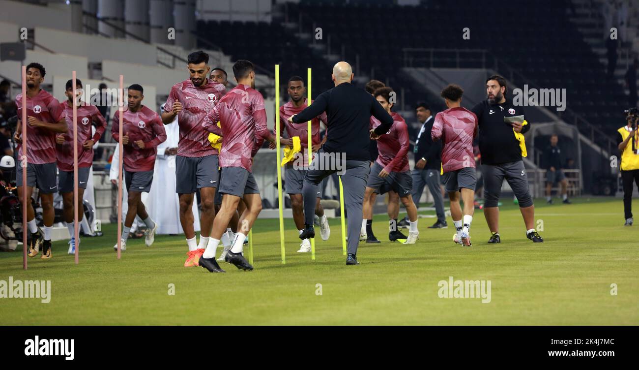 Qatar. 02nd Oct, 2022. The first open training of the first national ...
