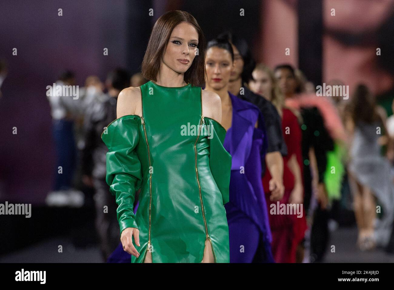 Coco rocha runway hi-res stock photography and images - Alamy