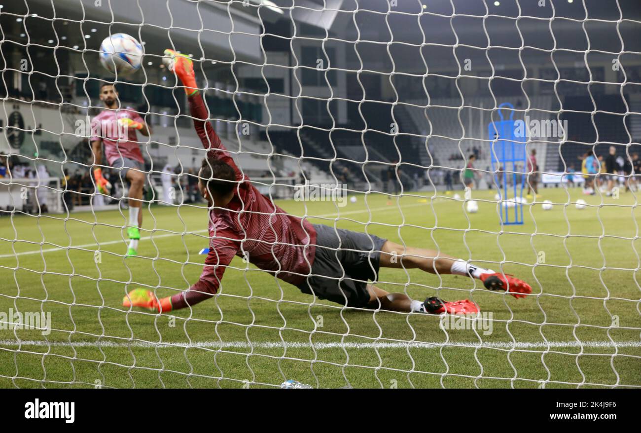 Qatar. 2nd Oct, 2022. The first open training of the first national ...