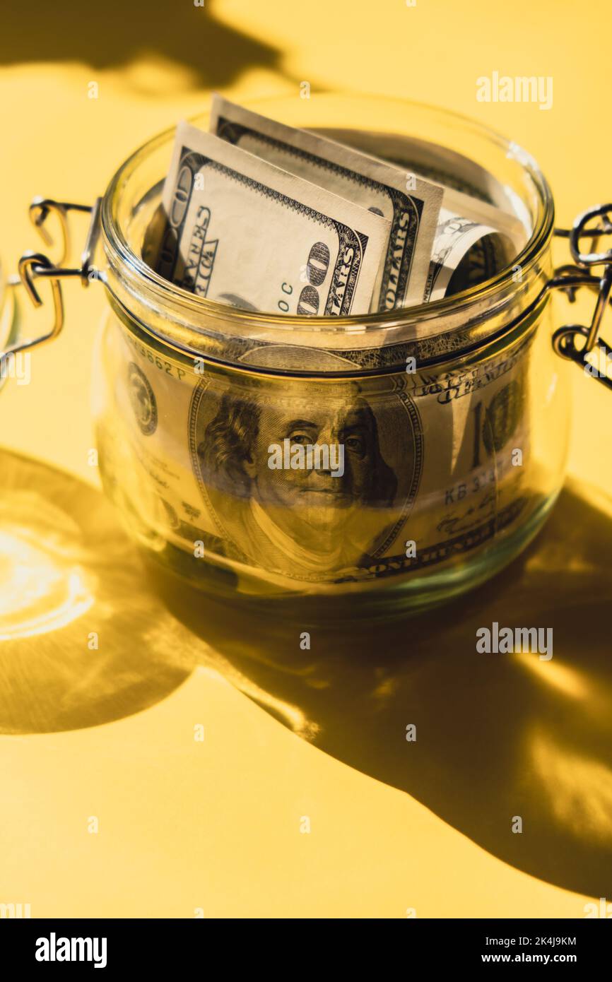 Retirement finance planner hi-res stock photography and images - Alamy