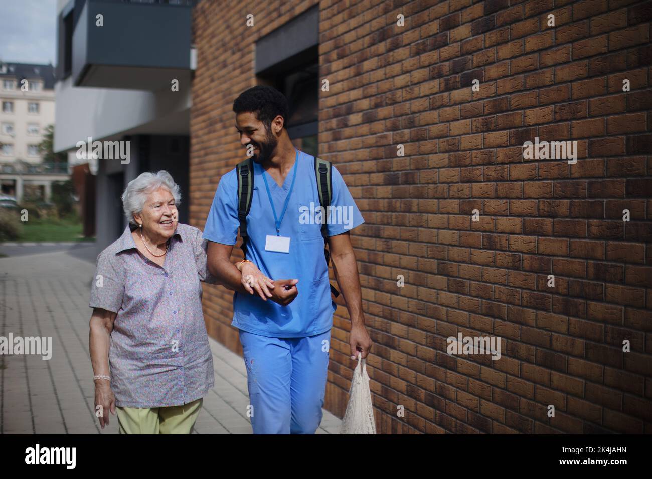 Grocery walk hi-res stock photography and images - Alamy