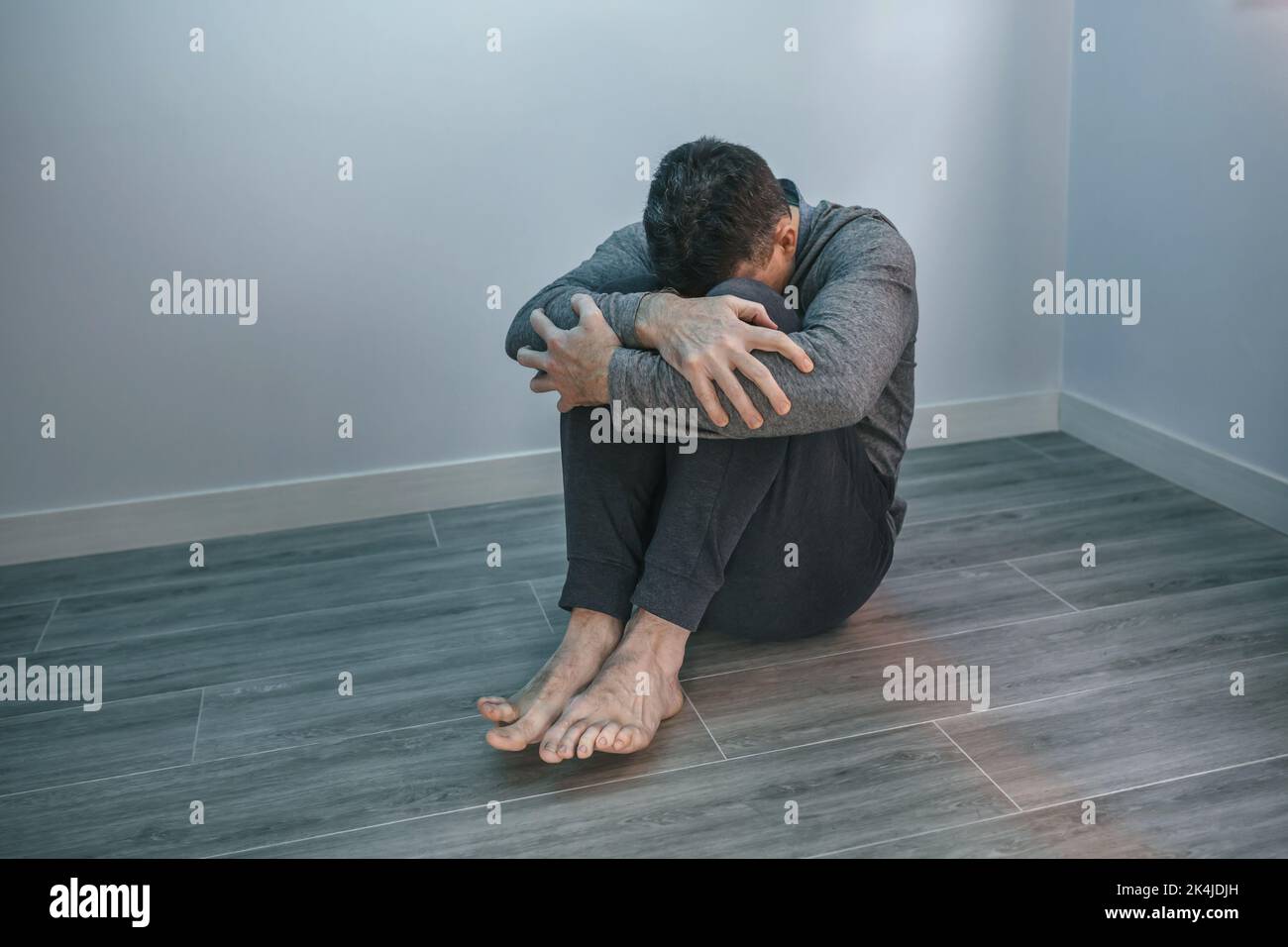 Desperate man hi-res stock photography and images - Alamy