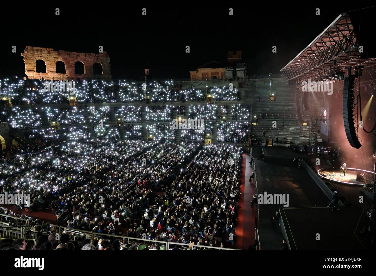 Arena di Verona, Verona, Italy, October 02, 2022, Niccolo Fabi during ...