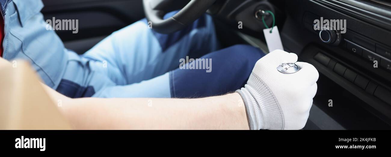 Courier person deliver packages to people on car, drive automobile ...