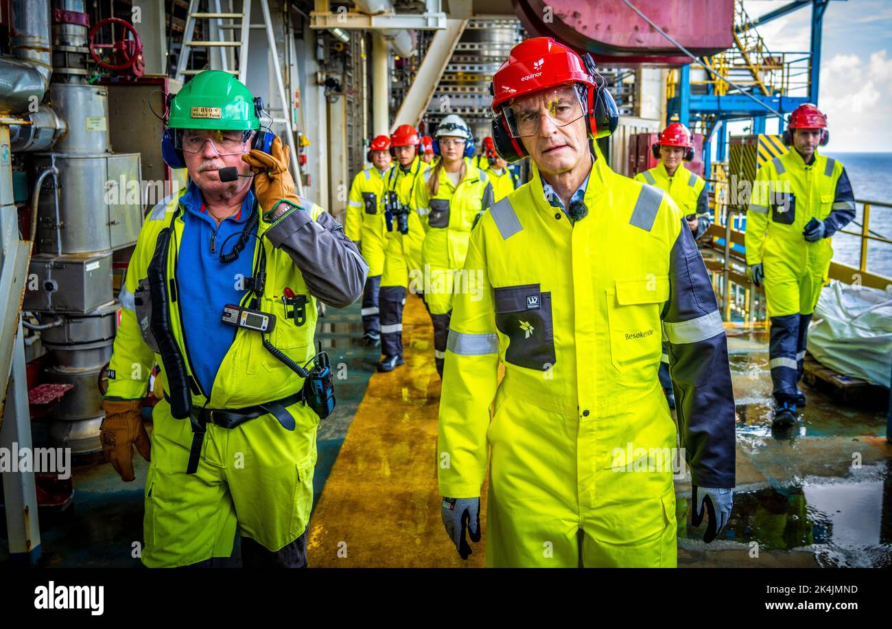 Stavanger 20221001.Prime Minister Jonas Gahr Stoere is shown around the ...