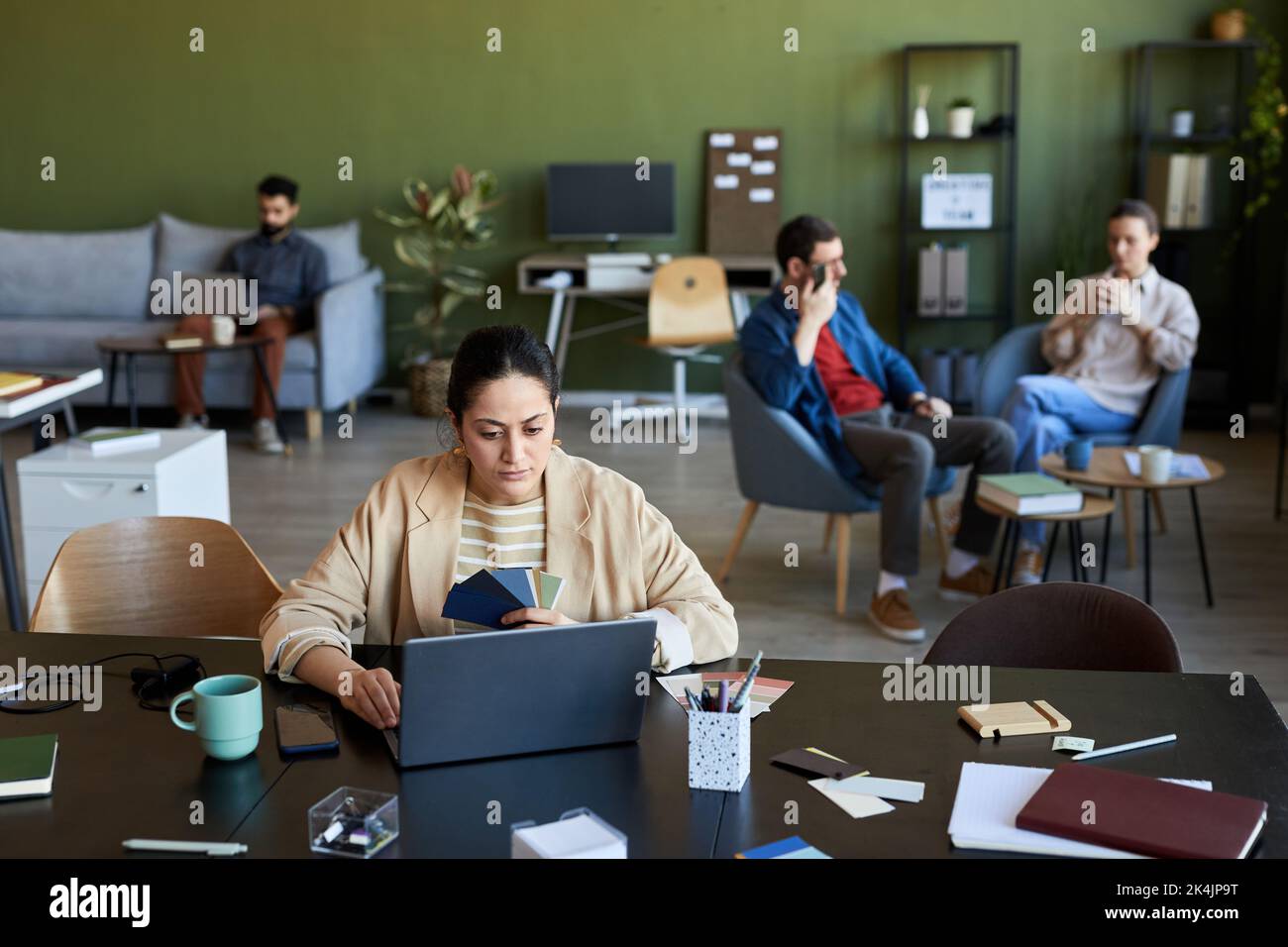 Serious female project manager hi-res stock photography and images - Alamy