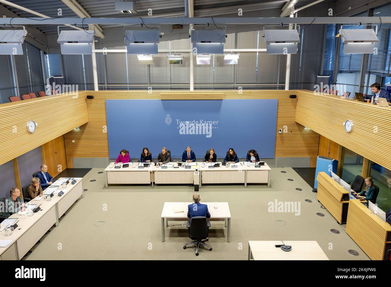 Interrogation point men hi-res stock photography and images - Alamy