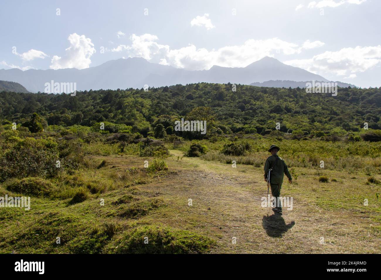 Berg meru hi-res stock photography and images - Alamy