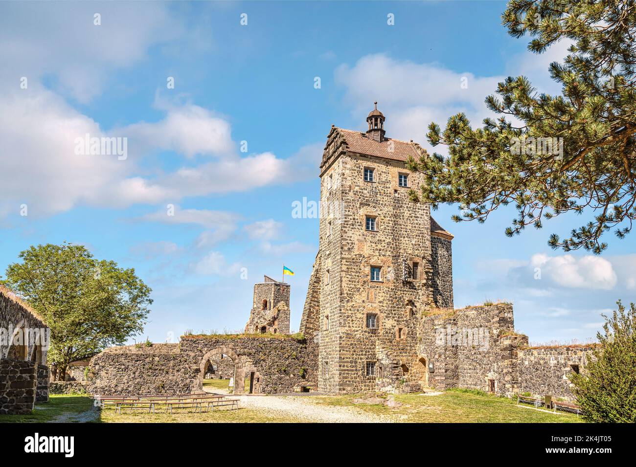 Inner courtyard and Seigerturm of Castle Stolpen, Saxony, Germany Stock ...