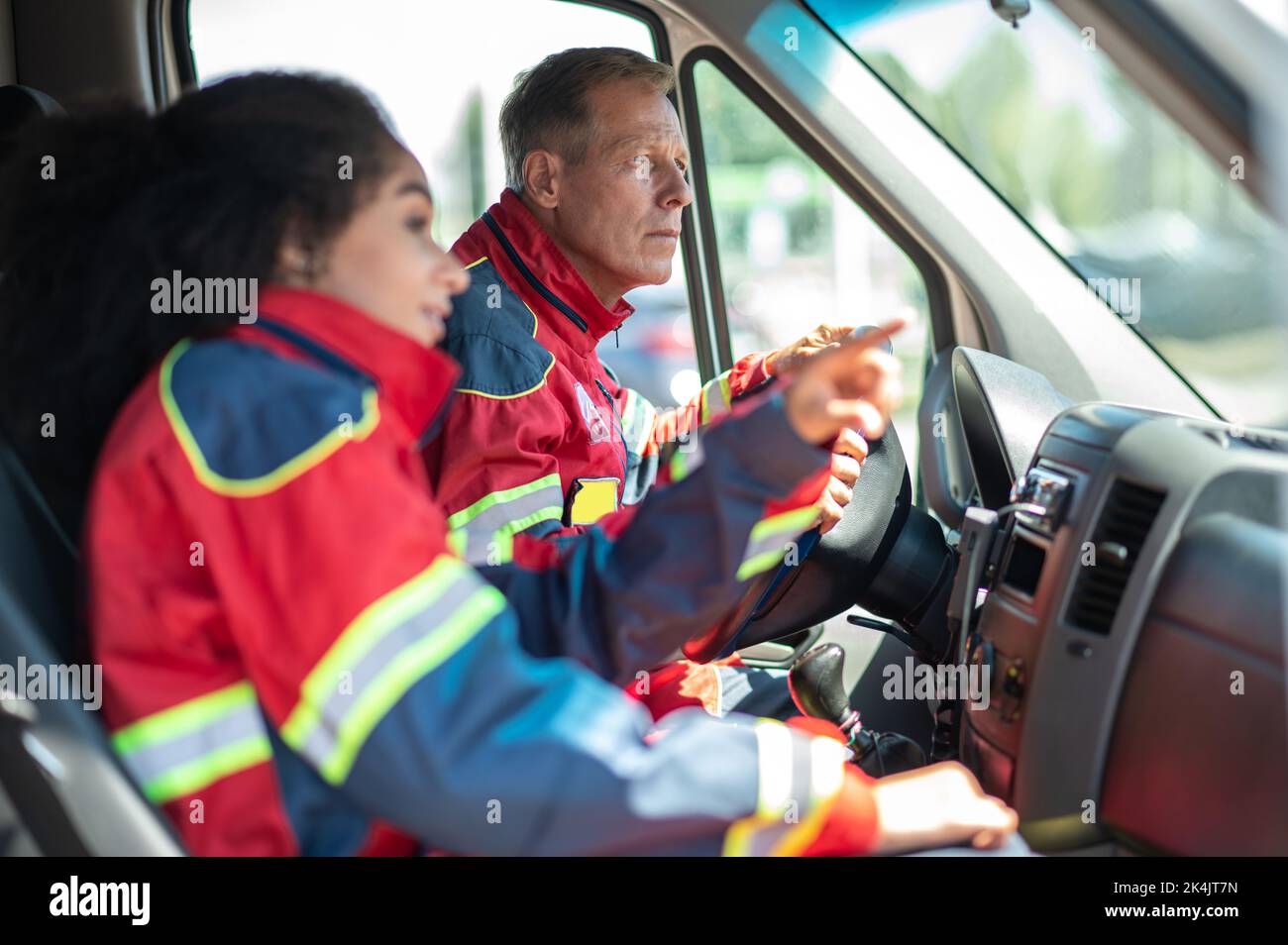 Paramedical staff arriving at the scene of emergency Stock Photo - Alamy