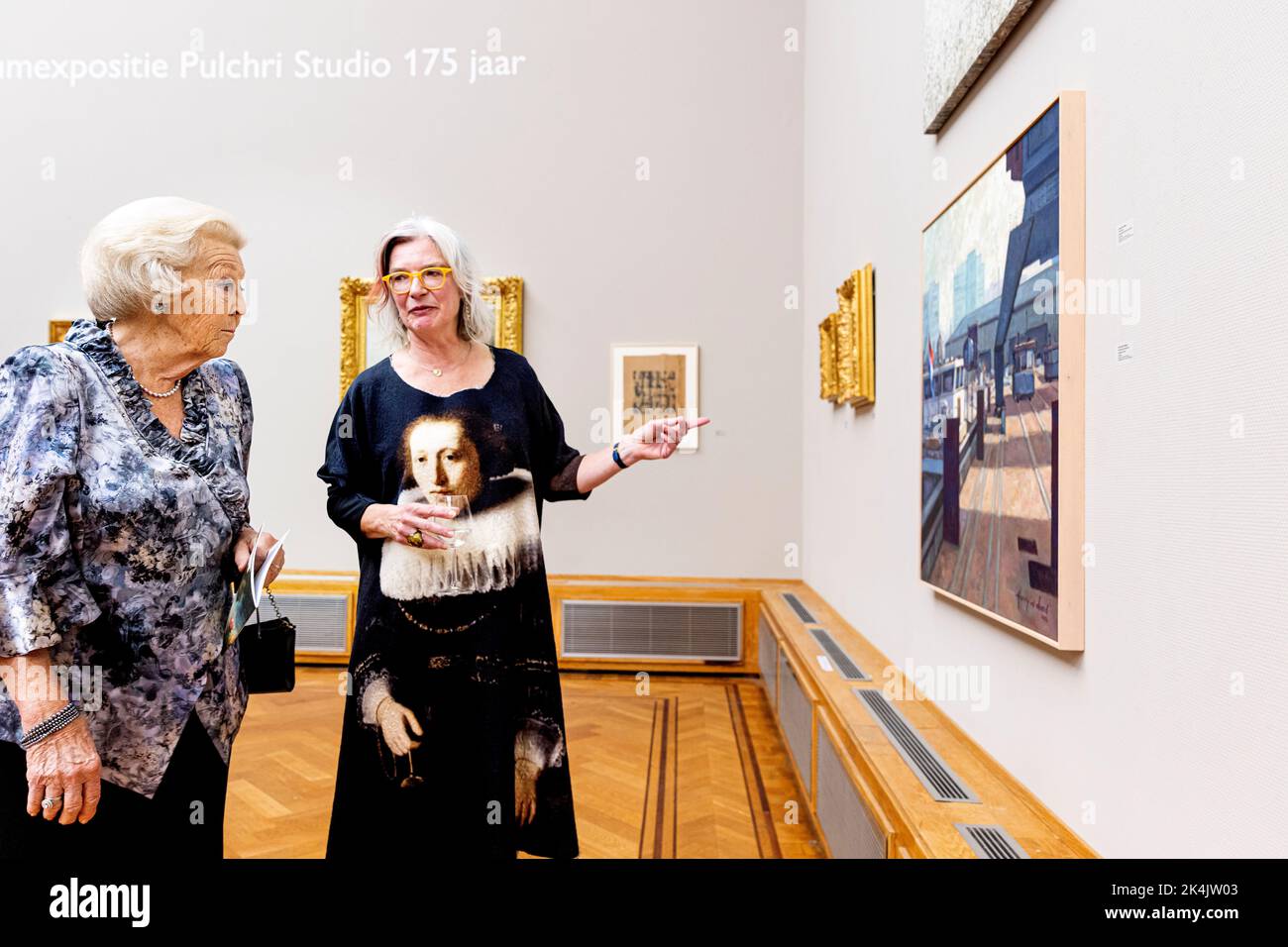 THE HAGUE - Princess Beatrix opens the jubilee exhibition of artists ...