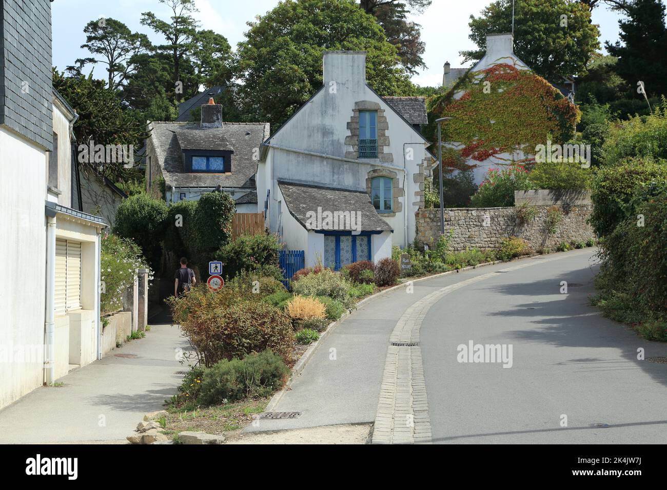 View up Rue Neuve on Ile Aux Moines, Golfe du Morbihan, Morbihan ...