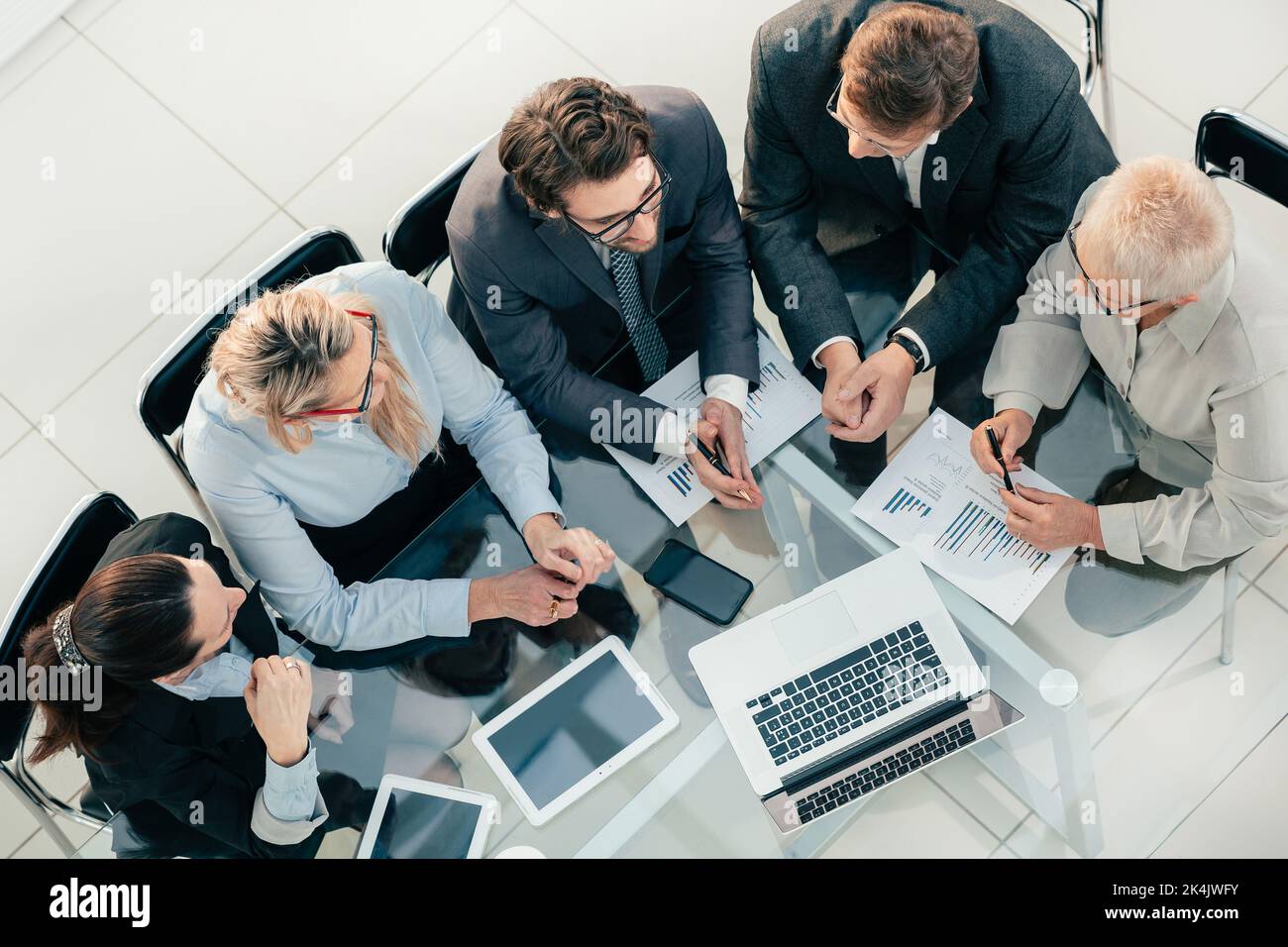 Negotiator team hi-res stock photography and images - Alamy