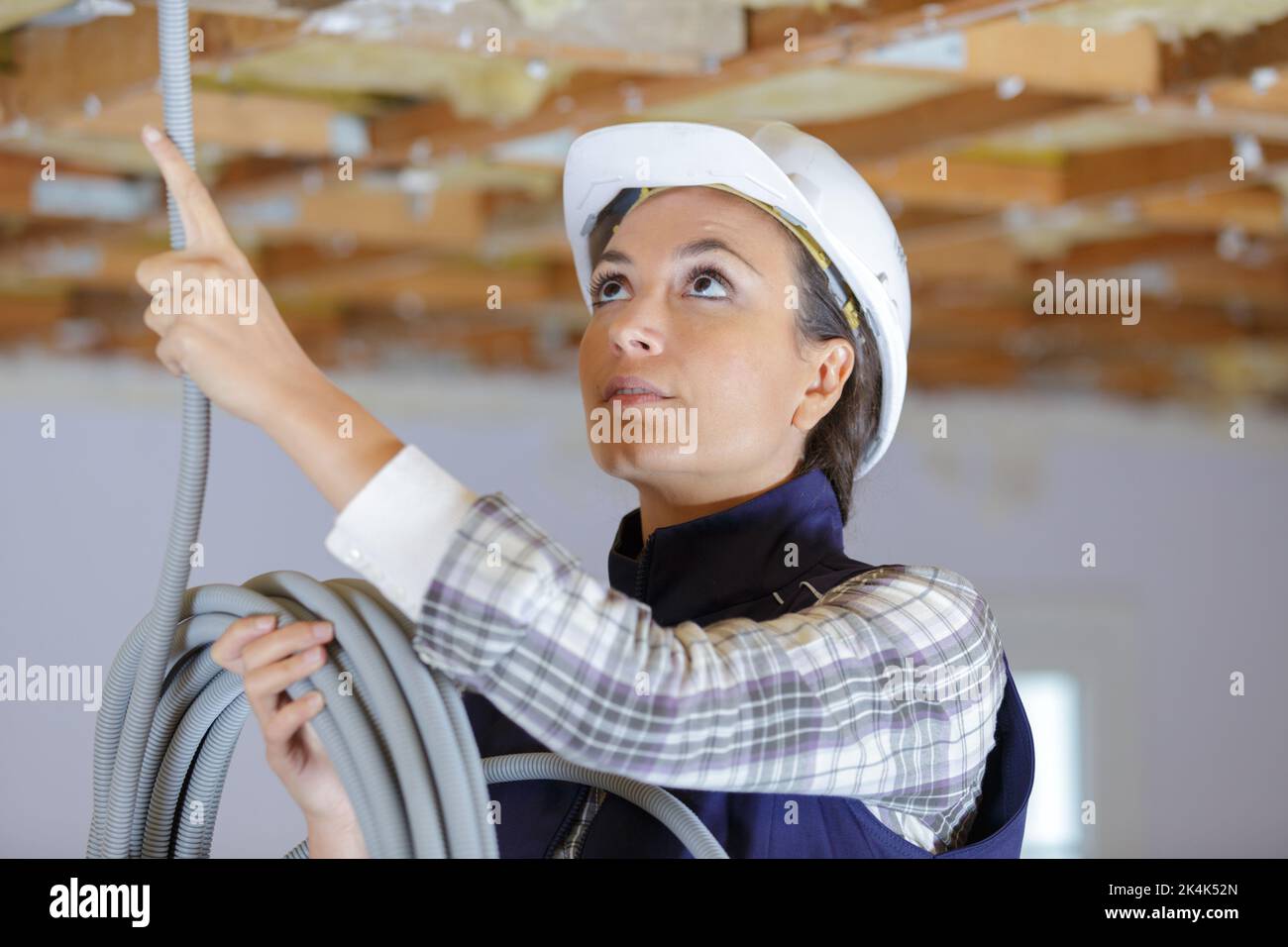Woman electrician wires hi-res stock photography and images - Alamy