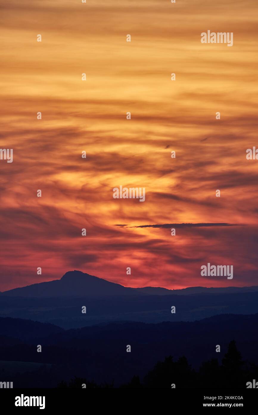 Sunset hilly landscape hi-res stock photography and images - Alamy