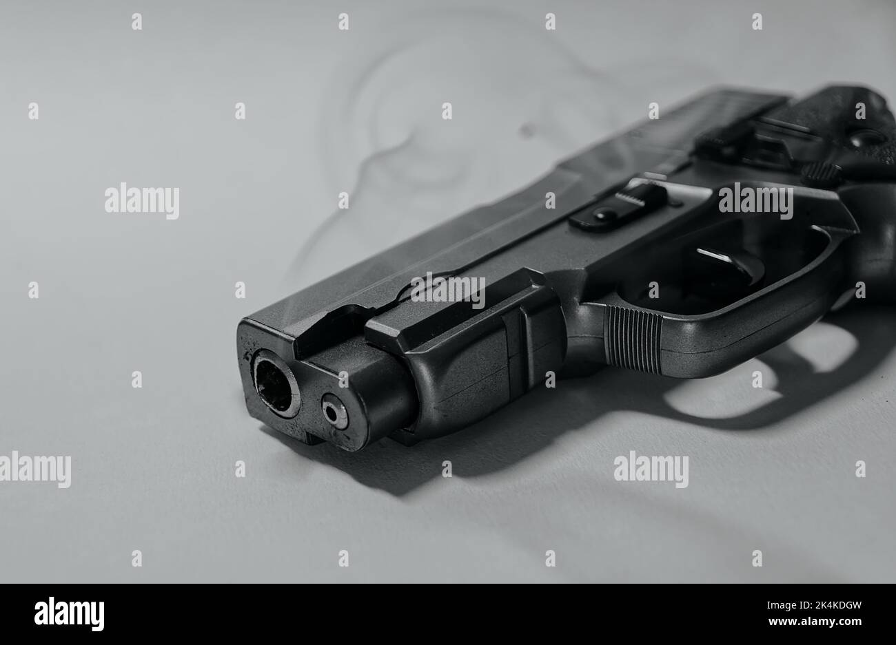 Smoking gun hi-res stock photography and images - Alamy