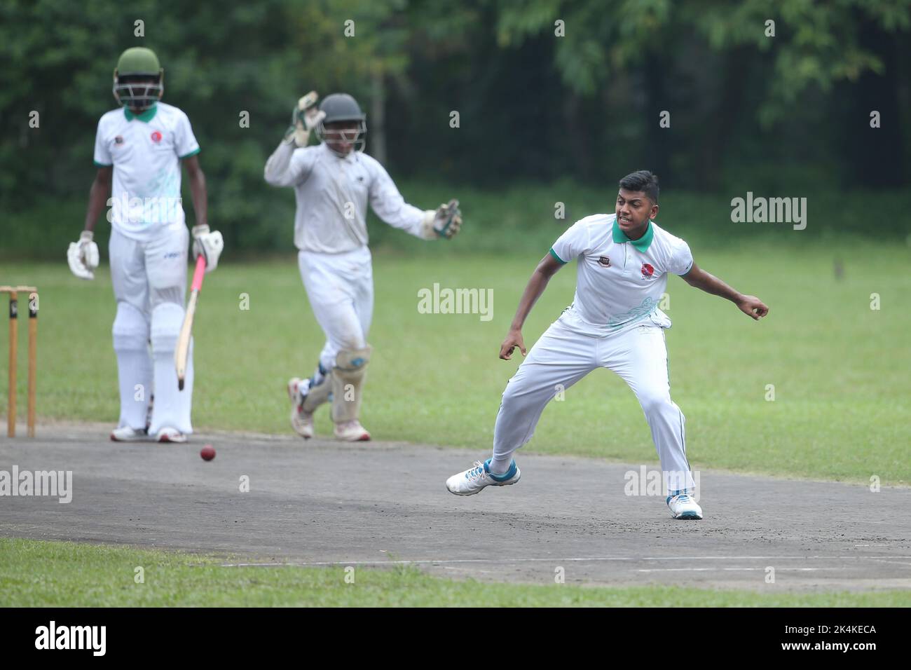 Prime Bank National School Cricket Tournament 2021-22 match between ...