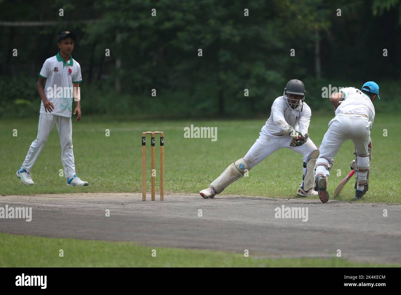 Prime Bank National School Cricket Tournament 2021-22 match between ...