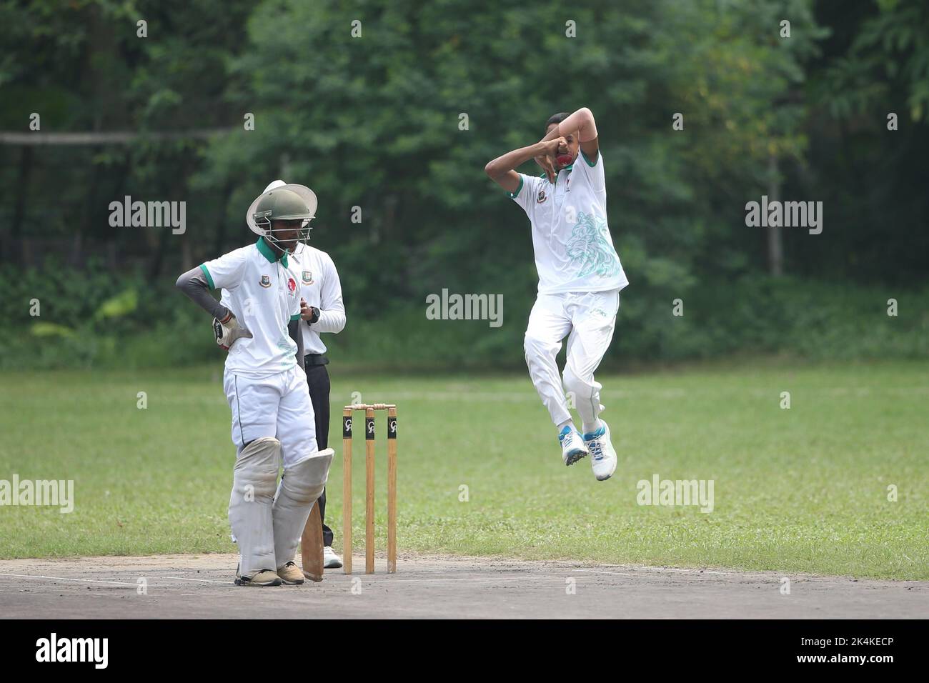 Prime Bank National School Cricket Tournament 2021-22 match between ...