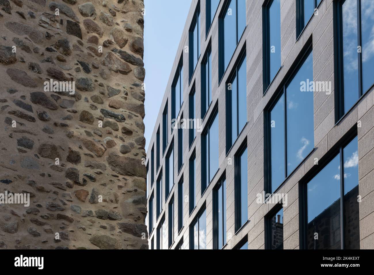 Marischal square office building hi-res stock photography and images ...