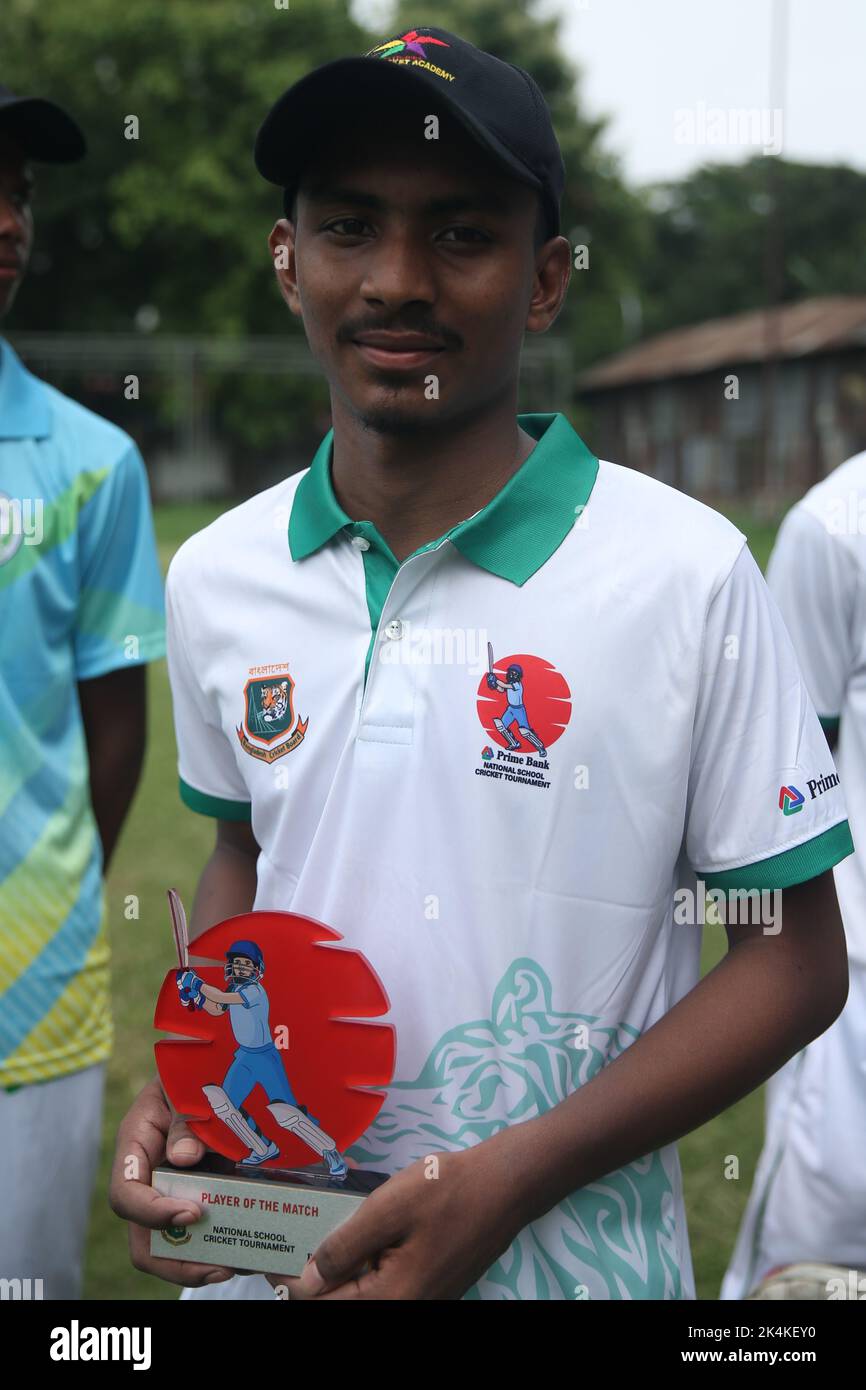 Prime Bank National School Cricket Tournament 2021-22 match between ...