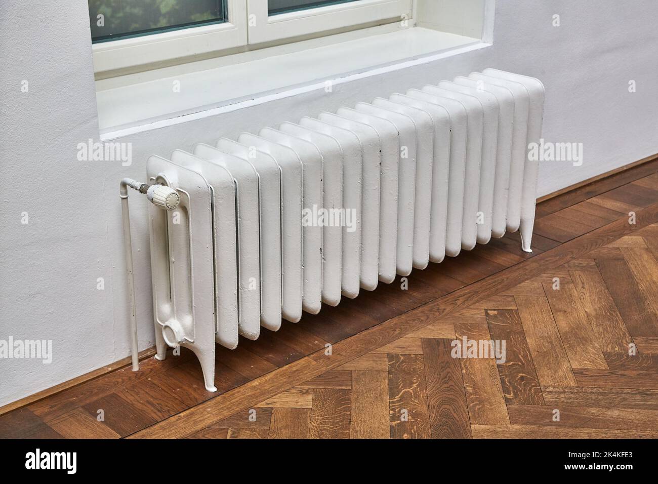 School heating hi-res stock photography and images - Alamy