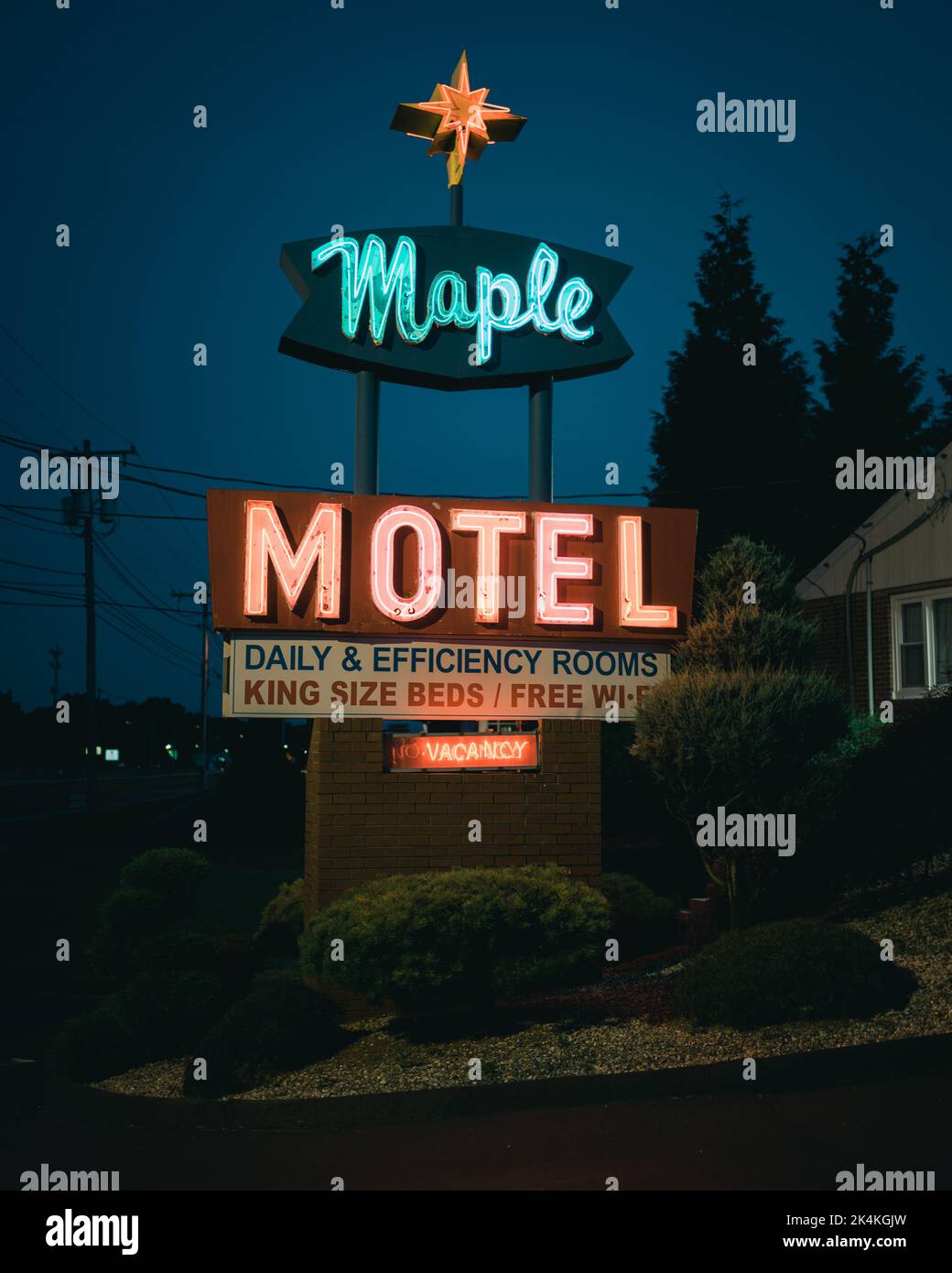 Vintage motel night hi-res stock photography and images - Alamy