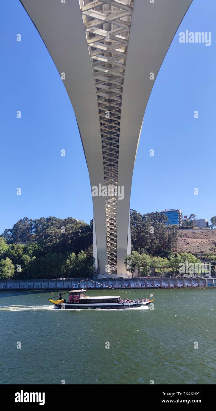 Bridge above a river hi-res stock photography and images - Alamy