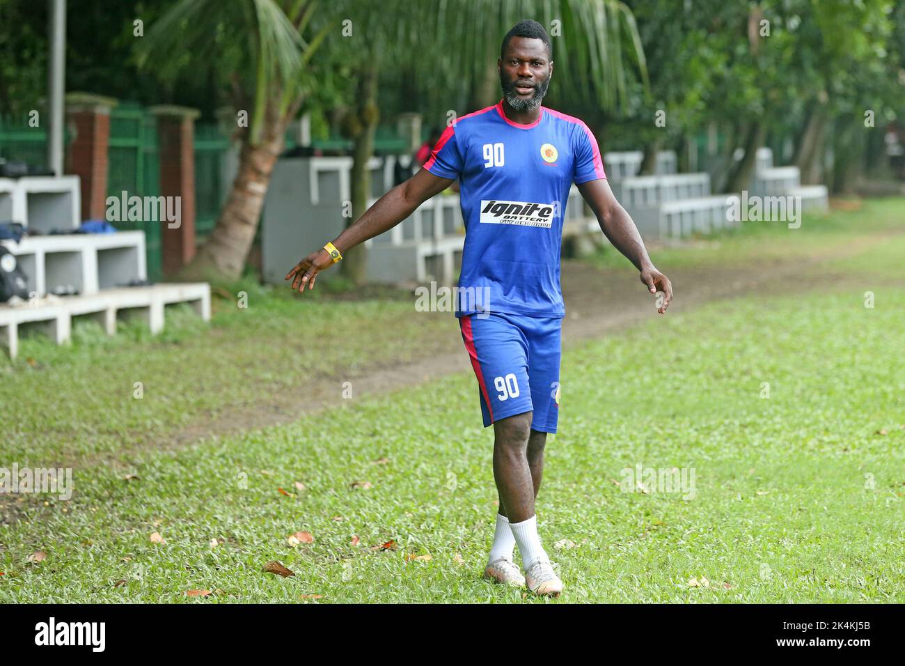 Chottogram Abahani's Nigerian forward Ebimobowei Thankgod, Dhaka ...