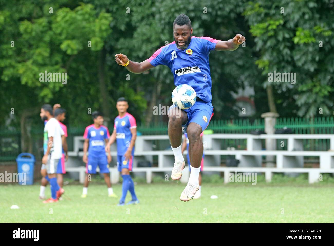 Chottogram Abahani's Nigerian forward Ebimobowei Thankgod, Dhaka ...
