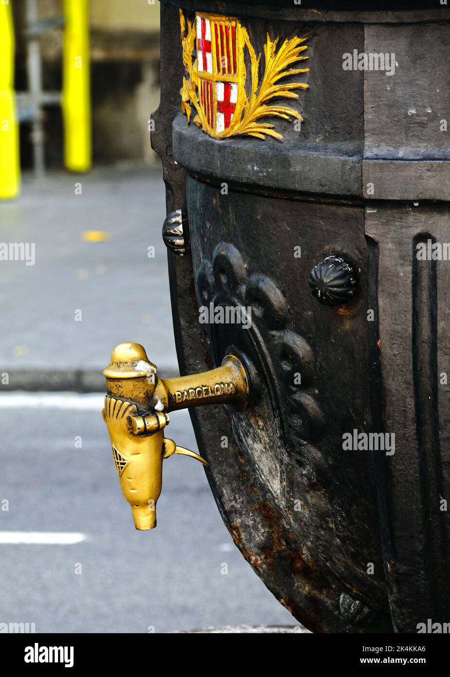 Same fresh water tap on the street of Barcelona Spain Stock Photo - Alamy