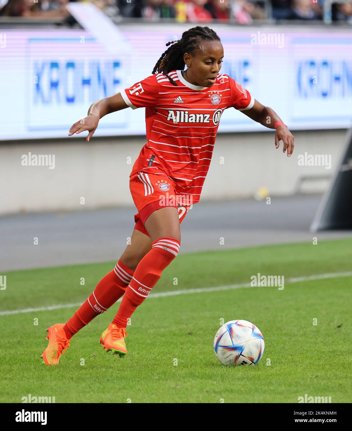 Duisburg, Germany. 02nd Oct, 2022. Flyeralarm Frauen Bundesliga ...