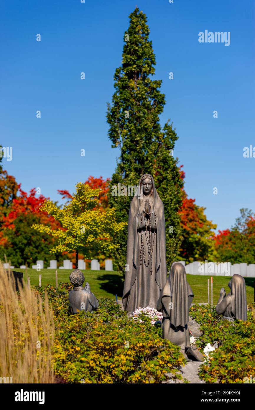 Beechwood Cemetery, National Cemetery of Canada during the fall season ...