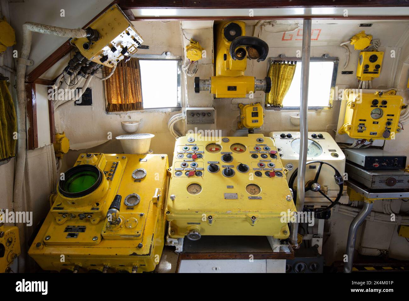 Warship cabin hi-res stock photography and images - Alamy