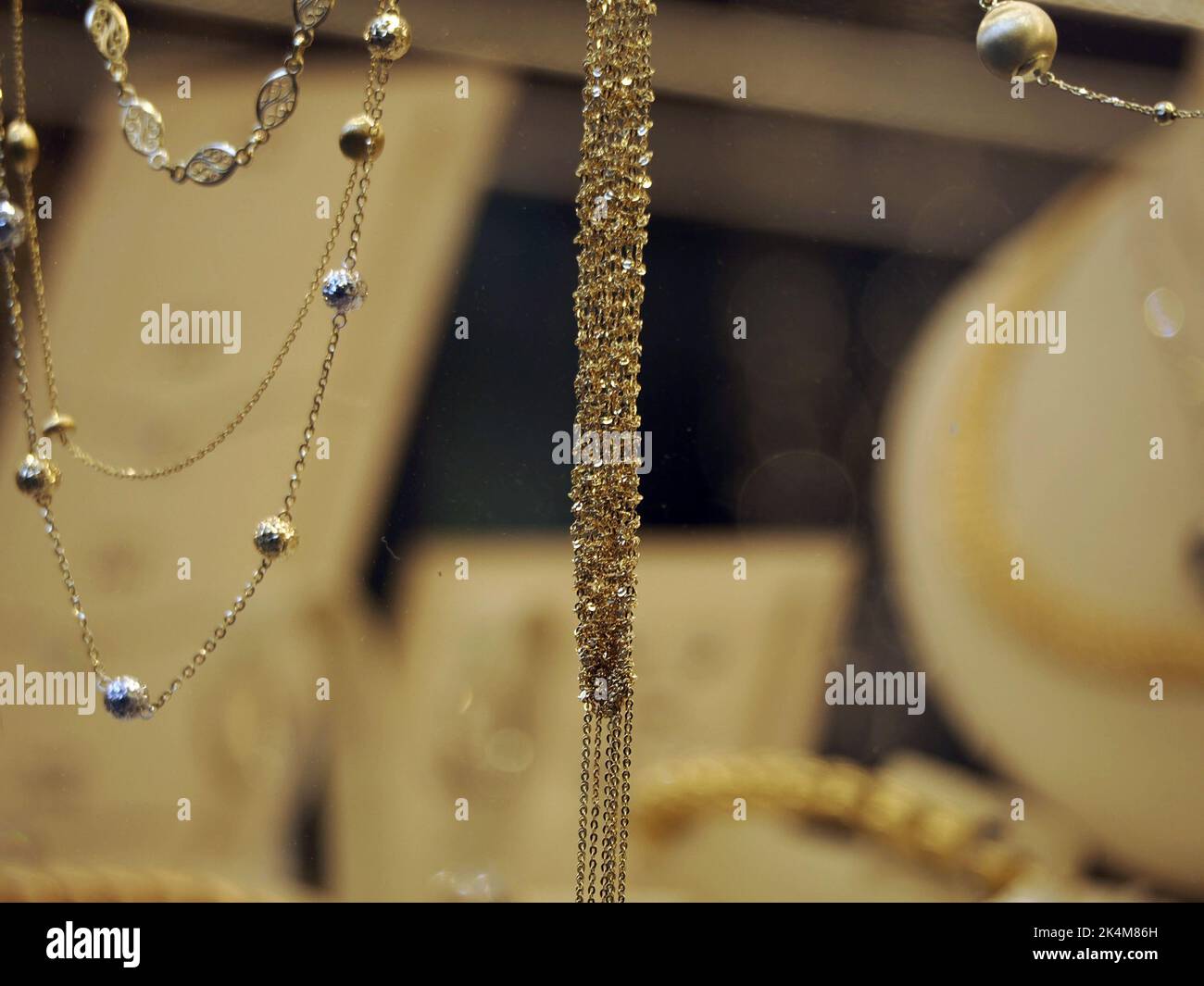 gold jewels in ponte vecchio florence shops windows Stock Photo - Alamy